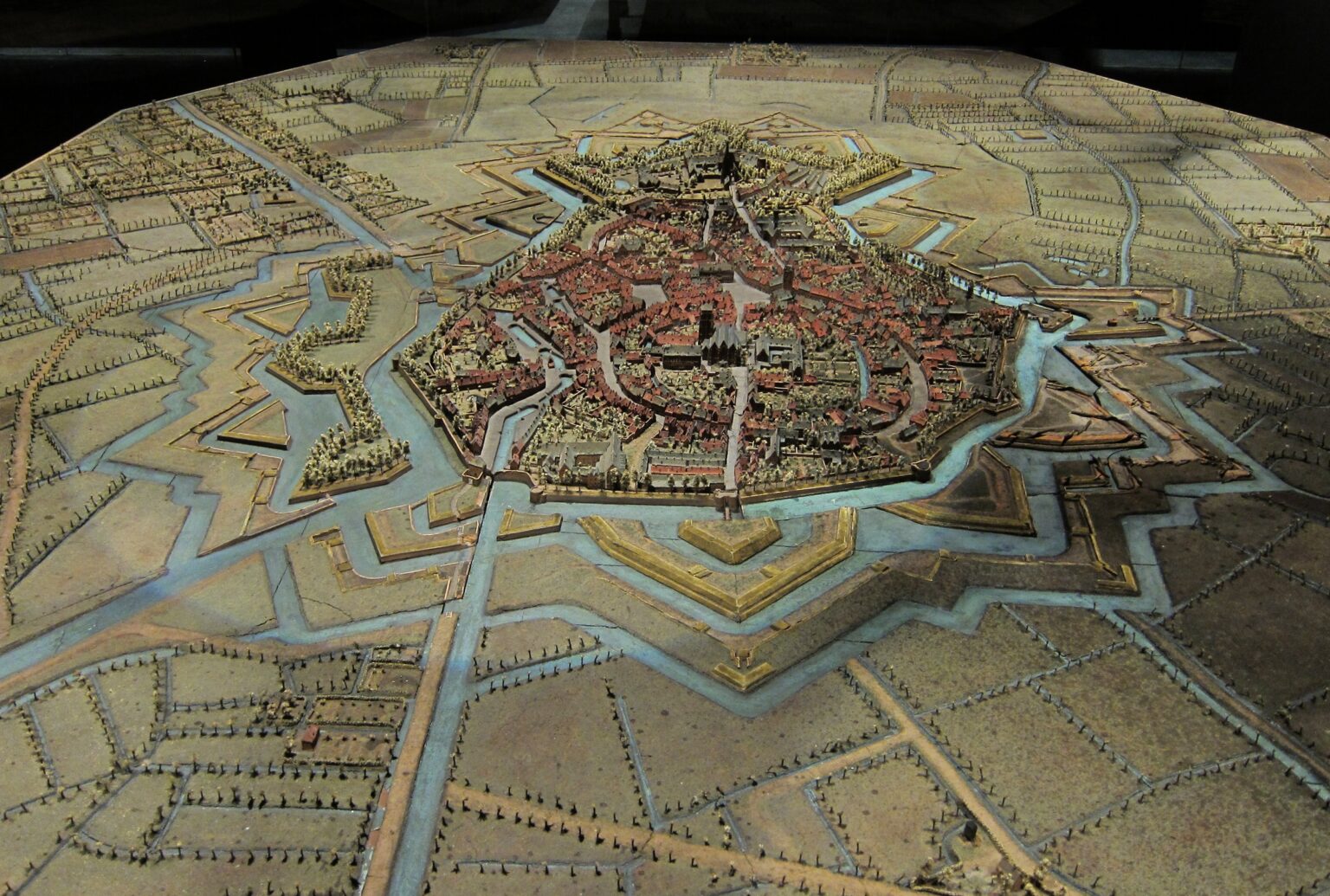 Bergues – Le plan relief – Westhoekpedia